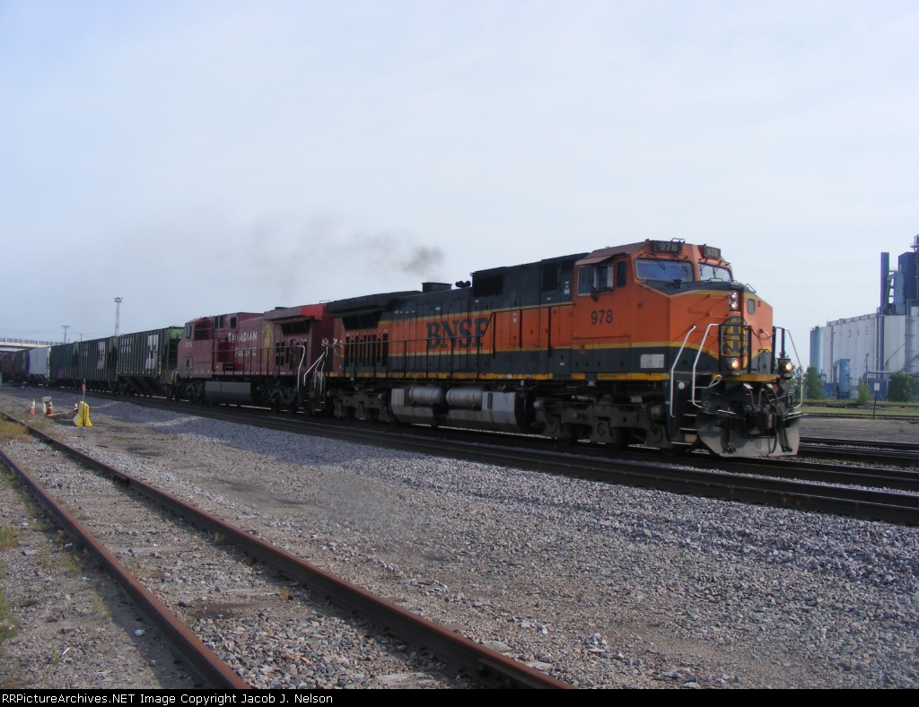 BNSF 978